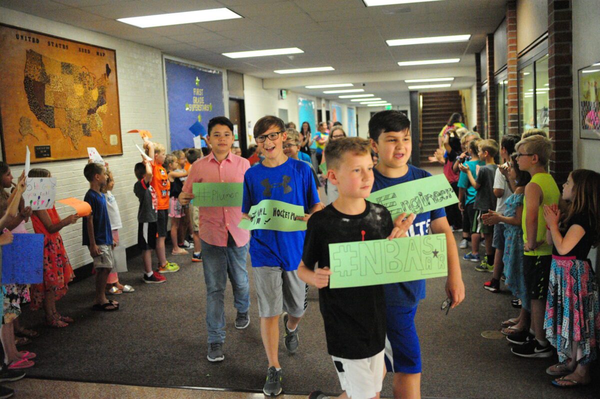 Huntertown bids farewell to fifth-graders | News, Sports, Jobs ...